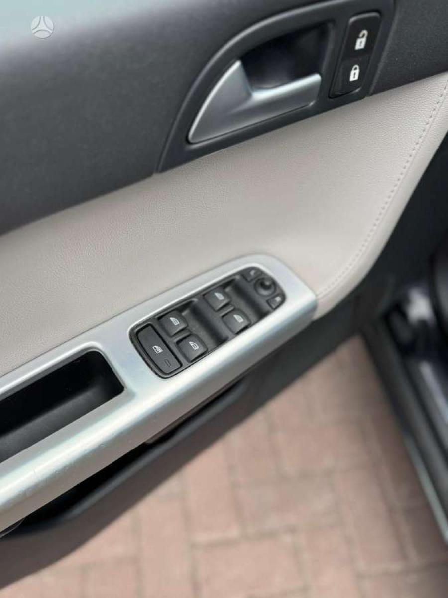 Melns Volvo S40 2010 Utena, ar dzinēja tilpumu 1.56 L un nobraukumu 209 tūkst. km par 3650 €, foto 14 vietnē AUTOMOTO.COM.LV