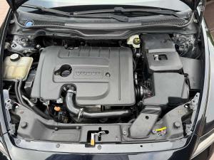 Black Volvo S40 2010 in Utena, with an engine capacity of 1.56 L and mileage of 209 thousand km for 3599 €, photo 20 on AUTOMOTO.COM.LV