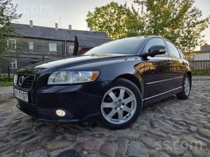 Black Volvo S40 2011 in Jelgava, with an engine capacity of 1.60 L and mileage of 0 thousand km for 5500 €, photo 1 on AUTOMOTO.COM.LV