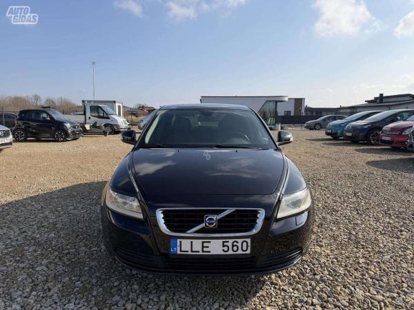 Melns Volvo S40 2011 Šauļi, ar dzinēja tilpumu 1.60 L un nobraukumu 222 tūkst. km par 3900 €, foto 2 vietnē AUTOMOTO.COM.LV