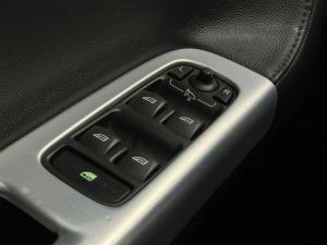 Black Volvo S40 2011 in Riga, with an engine capacity of 1.60 L and mileage of 247 thousand km for 5500 €, photo 16 on AUTOMOTO.COM.LV