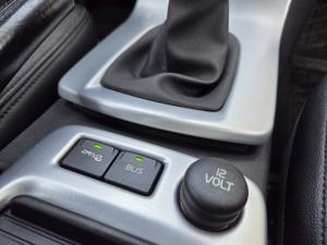 Black Volvo S40 2011 in Riga, with an engine capacity of 1.60 L and mileage of 247 thousand km for 5500 €, photo 34 on AUTOMOTO.COM.LV