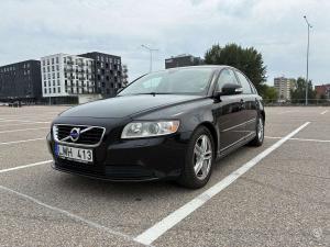 Black Volvo S40 2011 in Vilnius, with an engine capacity of 1.60 L and mileage of 247 thousand km for 2800 €, photo  on AUTOMOTO.COM.LV