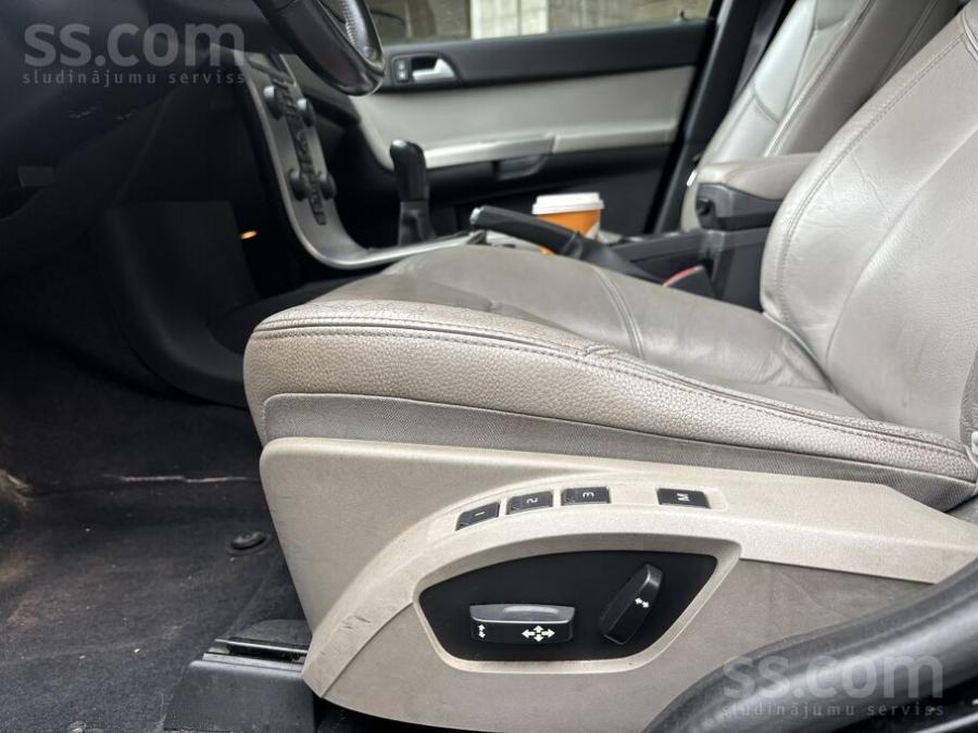 Black Volvo S40 2004 in Riga, with an engine capacity of 2.00 L and mileage of 409 thousand km for 990 €, photo 17 on AUTOMOTO.COM.LV