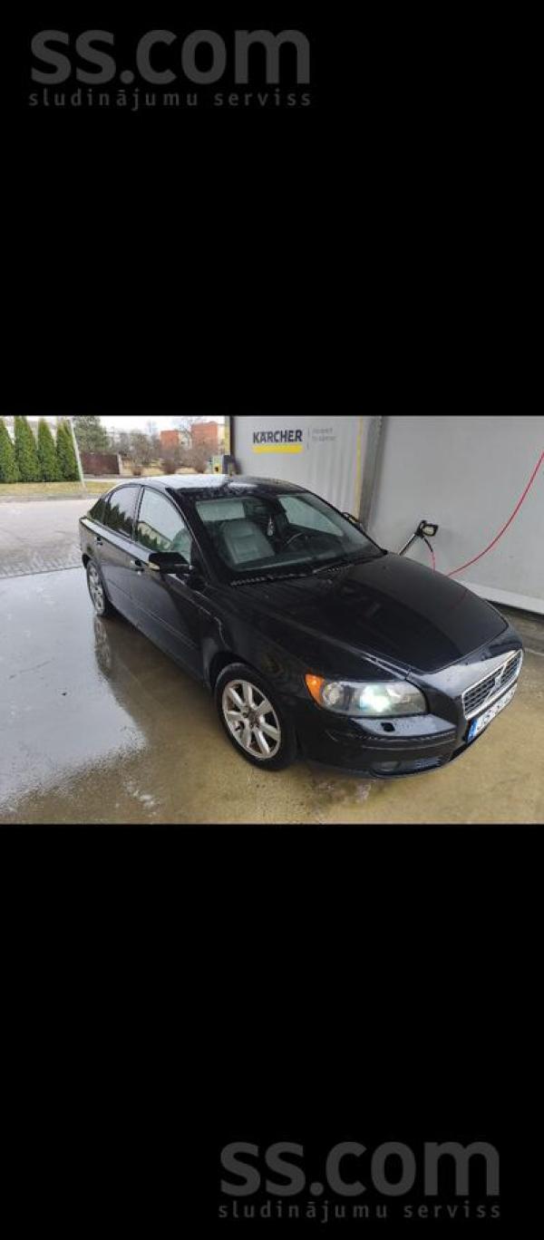 Zils Volvo S40 2005 Valmiera, ar dzinēja tilpumu 2.50 L un nobraukumu 305 tūkst. km par 800 €, foto 9 vietnē AUTOMOTO.COM.LV