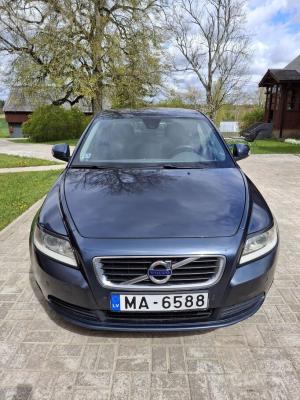 Blue Volvo S40 2011 in Saldus, with an engine capacity of 1.60 L and mileage of 324 thousand km for 3800 €, photo  on AUTOMOTO.COM.LV