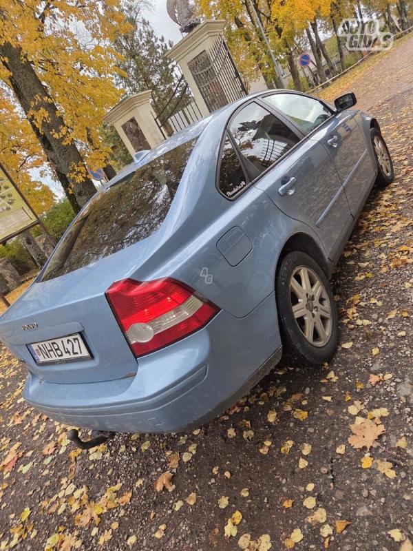 Zils Volvo S40 2005 Ukmergė, ar dzinēja tilpumu 1.60 L un nobraukumu 430 tūkst. km par 1250 €, foto 3 vietnē AUTOMOTO.COM.LV