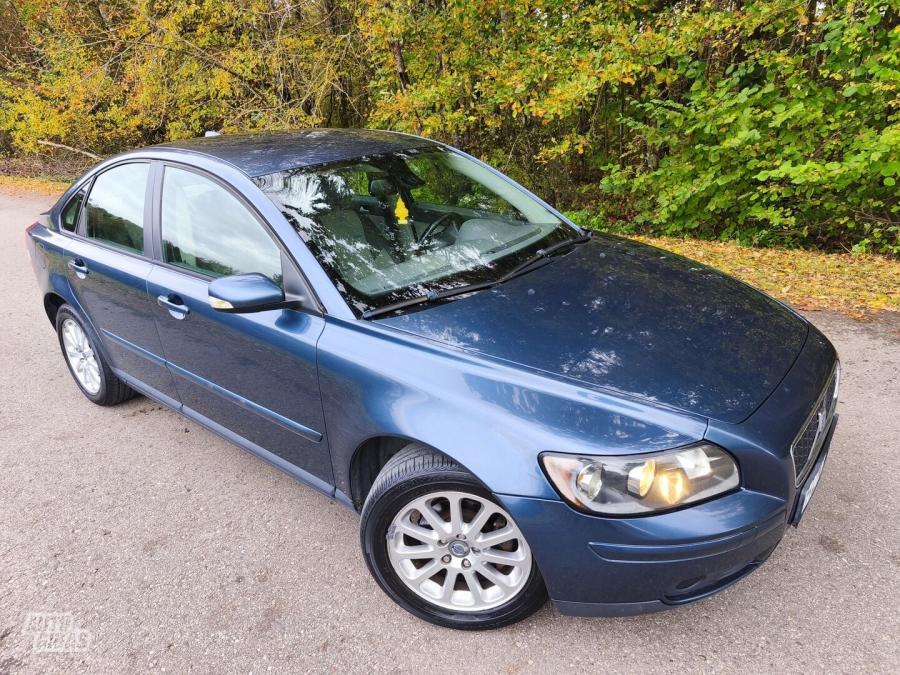 Blue Volvo S40 2005 in Taurage, with an engine capacity of 1.60 L and mileage of 265 thousand km for 1750 €, photo 1 on AUTOMOTO.COM.LV