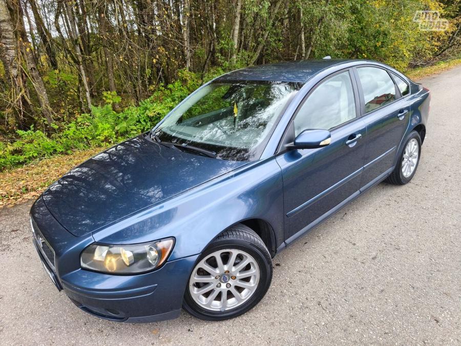 Blue Volvo S40 2005 in Taurage, with an engine capacity of 1.60 L and mileage of 265 thousand km for 1750 €, photo 3 on AUTOMOTO.COM.LV