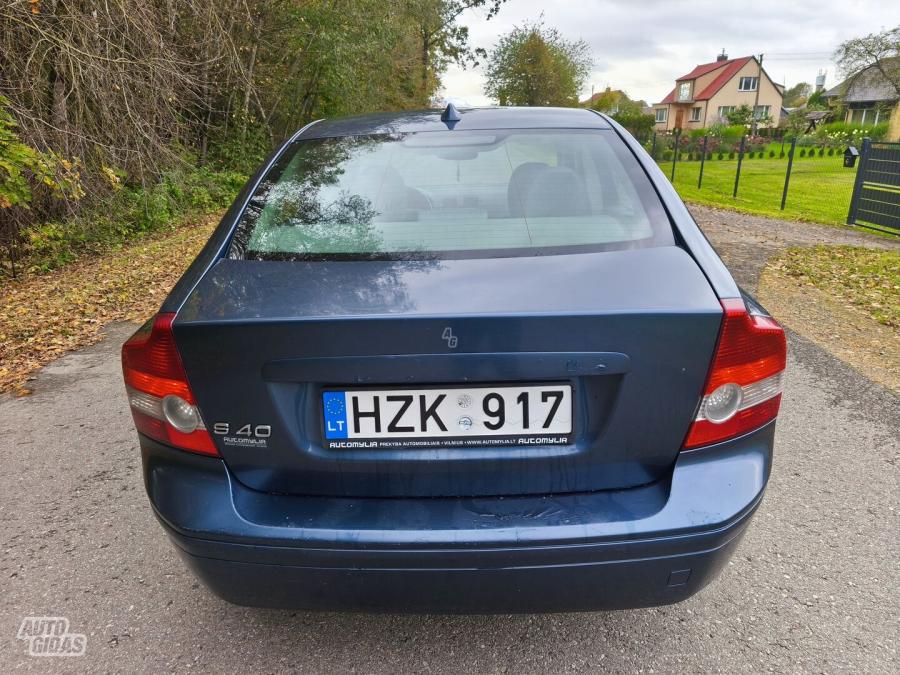 Blue Volvo S40 2005 in Taurage, with an engine capacity of 1.60 L and mileage of 265 thousand km for 1750 €, photo 7 on AUTOMOTO.COM.LV