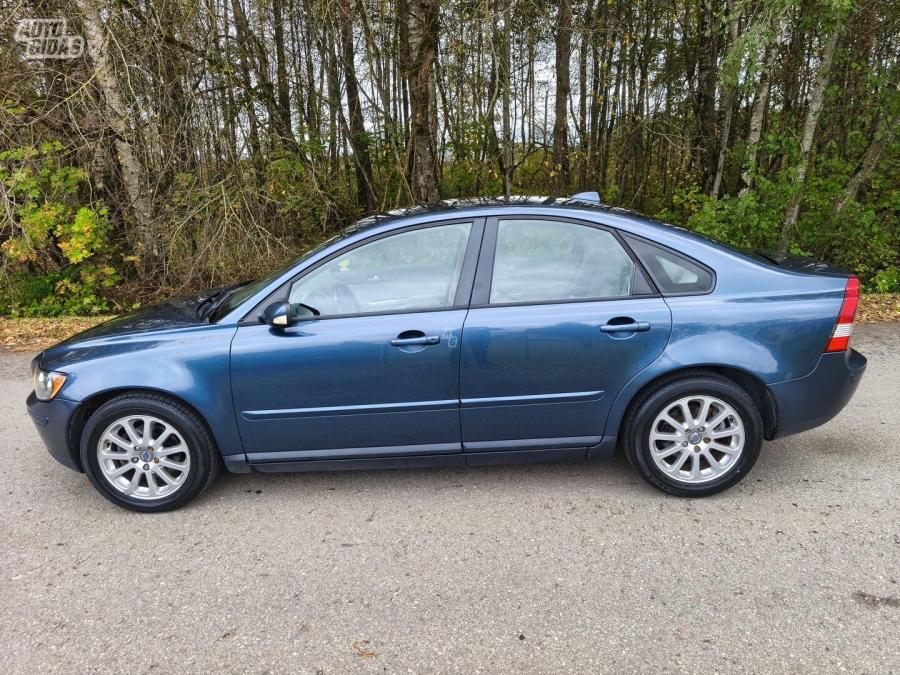 Blue Volvo S40 2005 in Taurage, with an engine capacity of 1.60 L and mileage of 265 thousand km for 1750 €, photo 9 on AUTOMOTO.COM.LV