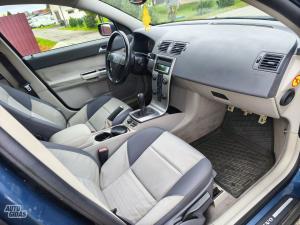 Blue Volvo S40 2005 in Taurage, with an engine capacity of 1.60 L and mileage of 265 thousand km for 1750 €, photo 13 on AUTOMOTO.COM.LV