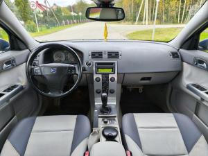 Blue Volvo S40 2005 in Taurage, with an engine capacity of 1.60 L and mileage of 265 thousand km for 1750 €, photo 14 on AUTOMOTO.COM.LV