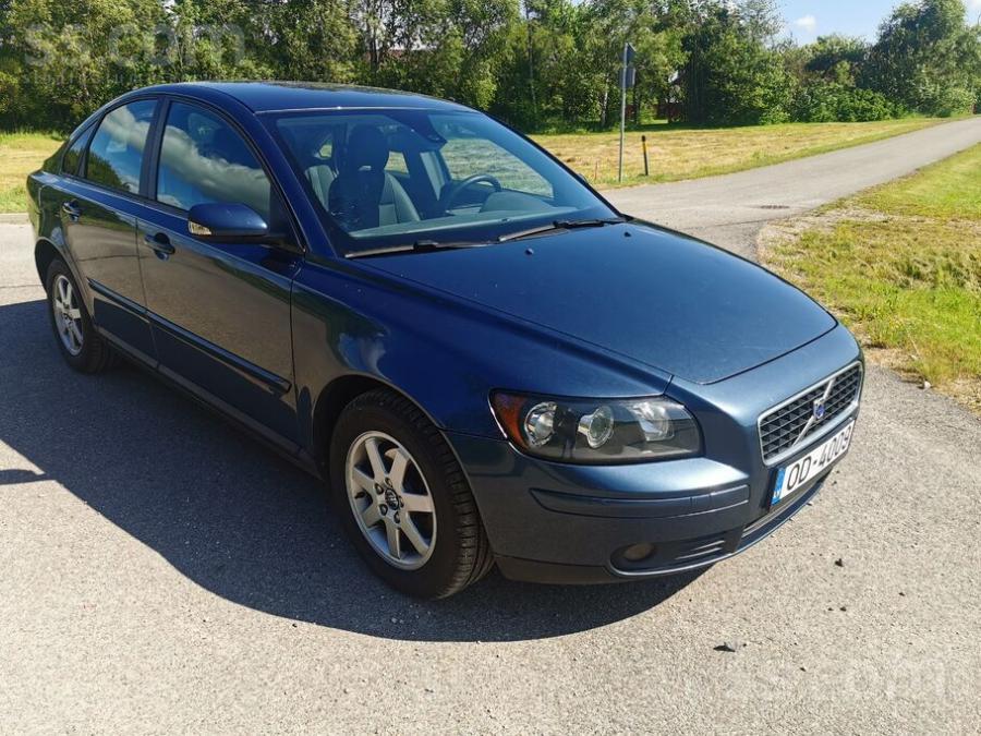 Blue Volvo S40 2006 in Liepaja, with an engine capacity of 1.60 L and mileage of 271 thousand km for 6300 €, photo 1 on AUTOMOTO.COM.LV