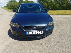 Blue Volvo S40 2006 in Liepaja, with an engine capacity of 1.60 L and mileage of 271 thousand km for 6300 €, photo 3 on AUTOMOTO.COM.LV