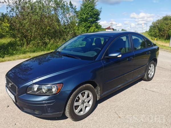 Blue Volvo S40 2006 in Liepaja, with an engine capacity of 1.60 L and mileage of 271 thousand km for 6300 €, photo 6 on AUTOMOTO.COM.LV