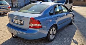 Blue Volvo S40 2006 in Riga, with an engine capacity of 1.60 L and mileage of 0 thousand km for 1250 €, photo 5 on AUTOMOTO.COM.LV
