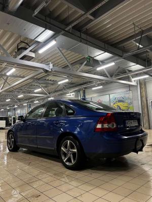 Blue Volvo S40 2006 in Vilnius, with an engine capacity of 1.56 L and mileage of 29 thousand km for 1150 €, photo 6 on AUTOMOTO.COM.LV