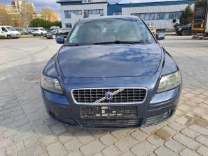 Blue Volvo S40 2006 in Alytus, with an engine capacity of 1.60 L and mileage of 287 thousand km for 1700 €, photo 3 on AUTOMOTO.COM.LV