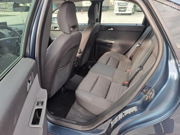 Blue Volvo S40 2006 in Alytus, with an engine capacity of 1.60 L and mileage of 287 thousand km for 1700 €, photo 10 on AUTOMOTO.COM.LV
