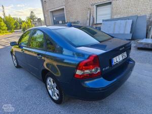 Blue Volvo S40 2006 in Taurage, with an engine capacity of 2.00 L and mileage of 425 thousand km for 1750 €, photo 5 on AUTOMOTO.COM.LV