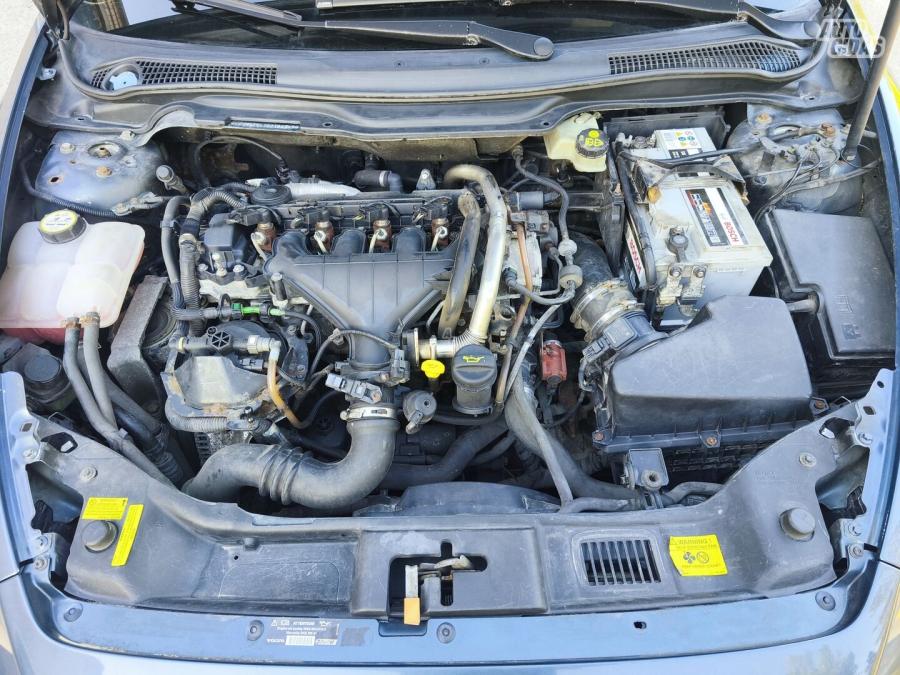 Blue Volvo S40 2006 in Taurage, with an engine capacity of 2.00 L and mileage of 425 thousand km for 1750 €, photo 20 on AUTOMOTO.COM.LV