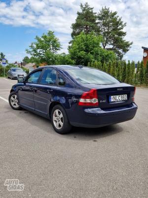 Zils Volvo S40 2006 Druskininkai, ar dzinēja tilpumu 1.60 L un nobraukumu 257 tūkst. km par 1350 €, foto  vietnē AUTOMOTO.COM.LV