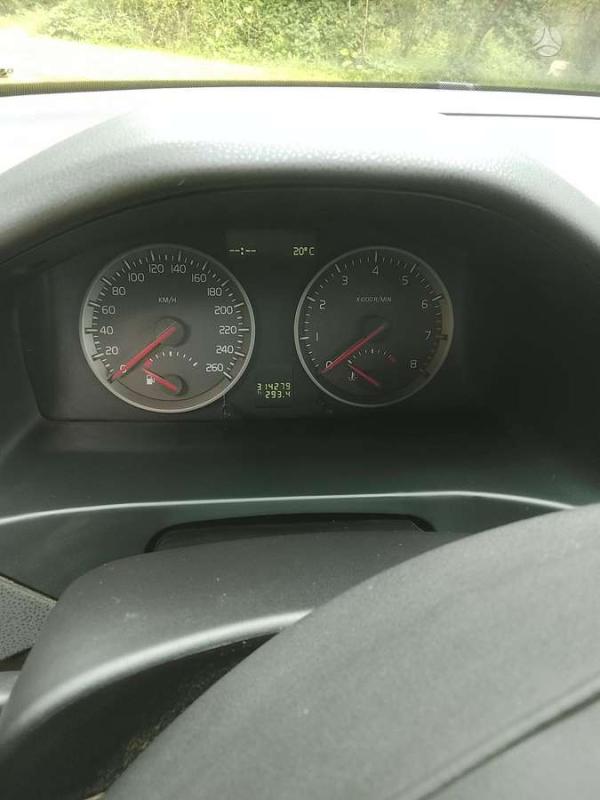 Zils Volvo S40 2006 Kaišiadorys, ar dzinēja tilpumu 2.44 L un nobraukumu 3 tūkst. km par 1500 €, foto 5 vietnē AUTOMOTO.COM.LV