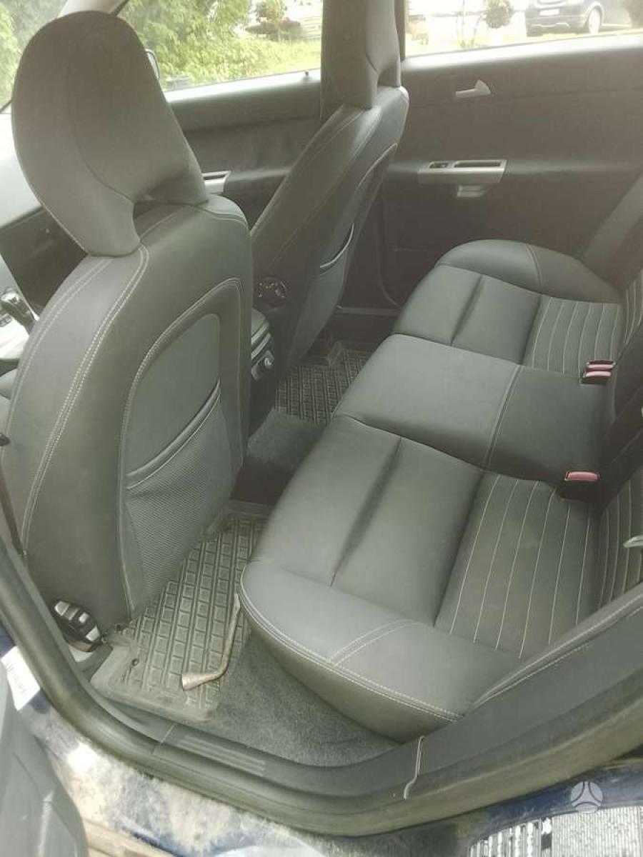 Zils Volvo S40 2006 Kaišiadorys, ar dzinēja tilpumu 2.44 L un nobraukumu 3 tūkst. km par 1500 €, foto 7 vietnē AUTOMOTO.COM.LV
