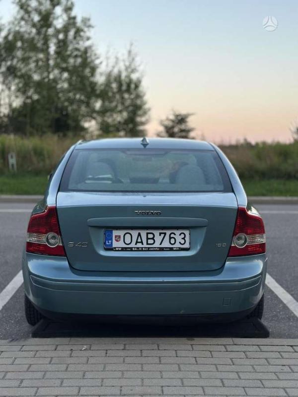 Volvo S40 2007 in Vilnius on AUTOMOTO.COM.LV Blue Volvo S40 2007 in Vilnius, with an engine capacity of 1.56 L and mileage of 345 thousand km for 2000 €, photo 5 on AUTOMOTO.COM.LV