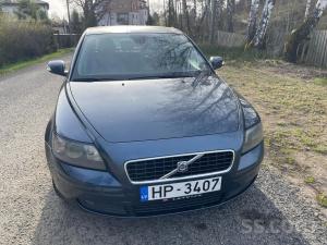Blue Volvo S40 2007 in Riga, with an engine capacity of 1.60 L and mileage of 365 thousand km for 2200 €, photo  on AUTOMOTO.COM.LV