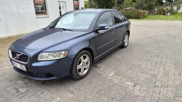 Zils Volvo S40 2008 Rēzekne, ar dzinēja tilpumu 2.00 L un nobraukumu 441 tūkst. km par 1700 €, foto 3 vietnē AUTOMOTO.COM.LV