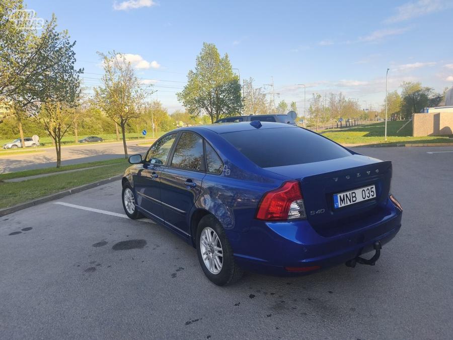 Zils Volvo S40 2009 Šauļi, ar dzinēja tilpumu 1.60 L un nobraukumu 326 tūkst. km par 3600 €, foto 5 vietnē AUTOMOTO.COM.LV