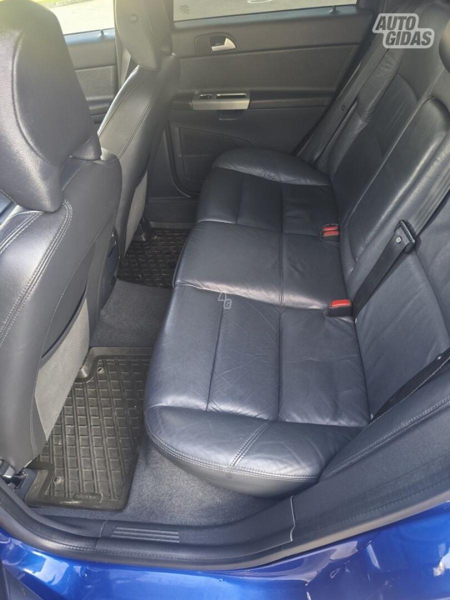 Zils Volvo S40 2009 Šauļi, ar dzinēja tilpumu 1.60 L un nobraukumu 326 tūkst. km par 3600 €, foto 7 vietnē AUTOMOTO.COM.LV