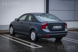 Zils Volvo S40 2009 Rīga, ar dzinēja tilpumu 1.60 L un nobraukumu 288 tūkst. km par 2650 €, foto 7 vietnē AUTOMOTO.COM.LV