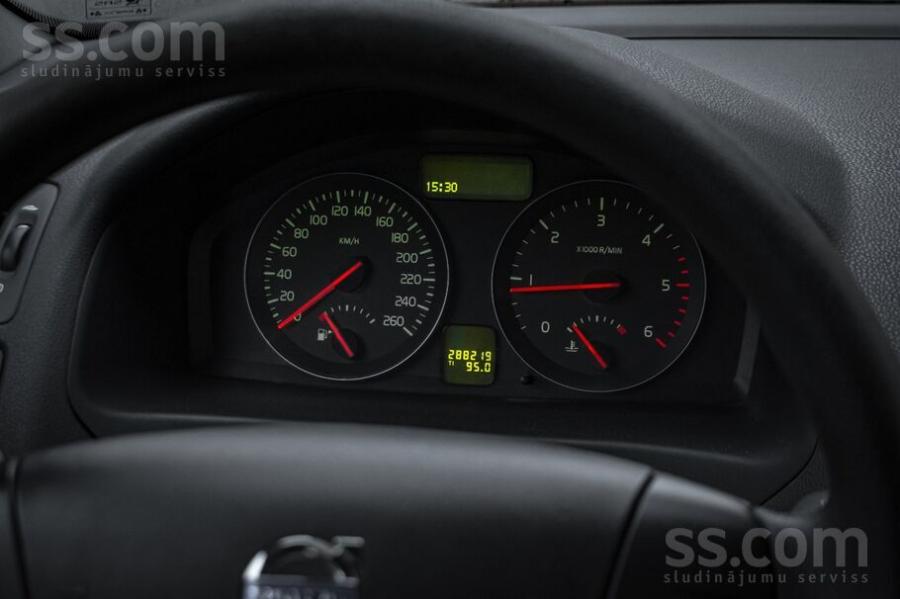 Zils Volvo S40 2009 Rīga, ar dzinēja tilpumu 1.60 L un nobraukumu 288 tūkst. km par 2650 €, foto 16 vietnē AUTOMOTO.COM.LV
