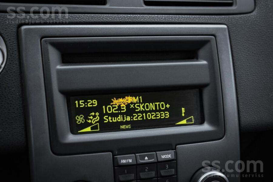 Zils Volvo S40 2009 Rīga, ar dzinēja tilpumu 1.60 L un nobraukumu 288 tūkst. km par 2650 €, foto 22 vietnē AUTOMOTO.COM.LV