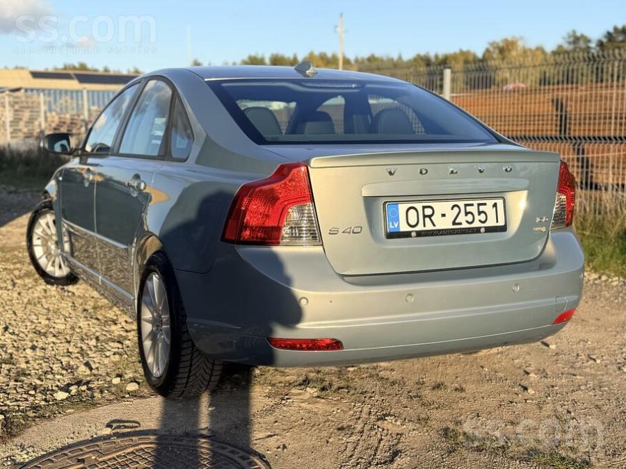 Blue Volvo S40 2009 in Riga, with an engine capacity of 1.60 L and mileage of 242 thousand km for 4200 €, photo 3 on AUTOMOTO.COM.LV