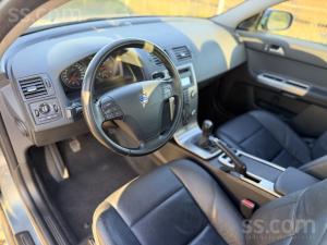 Blue Volvo S40 2009 in Riga, with an engine capacity of 1.60 L and mileage of 242 thousand km for 4200 €, photo 10 on AUTOMOTO.COM.LV