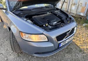 Blue Volvo S40 2009 in Riga, with an engine capacity of 1.60 L and mileage of 242 thousand km for 4200 €, photo 16 on AUTOMOTO.COM.LV