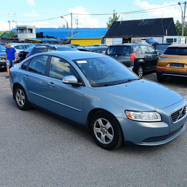 Blue Volvo S40 2010 in Kaunas, with an engine capacity of 0.00 L and mileage of 273 thousand km for 2550 €, photo 2 on AUTOMOTO.COM.LV