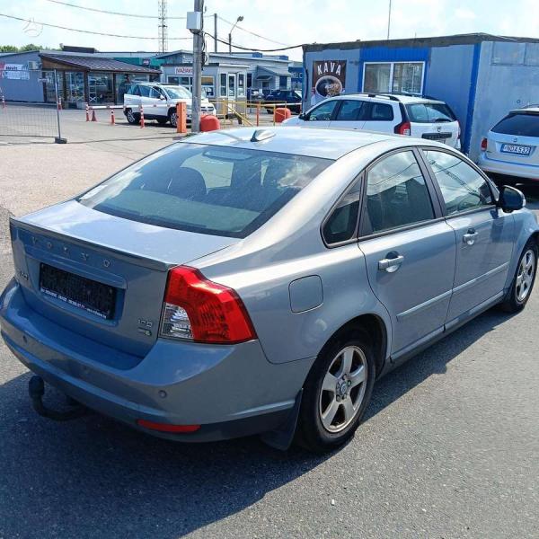 Blue Volvo S40 2010 in Kaunas, with an engine capacity of 0.00 L and mileage of 273 thousand km for 2550 €, photo 5 on AUTOMOTO.COM.LV