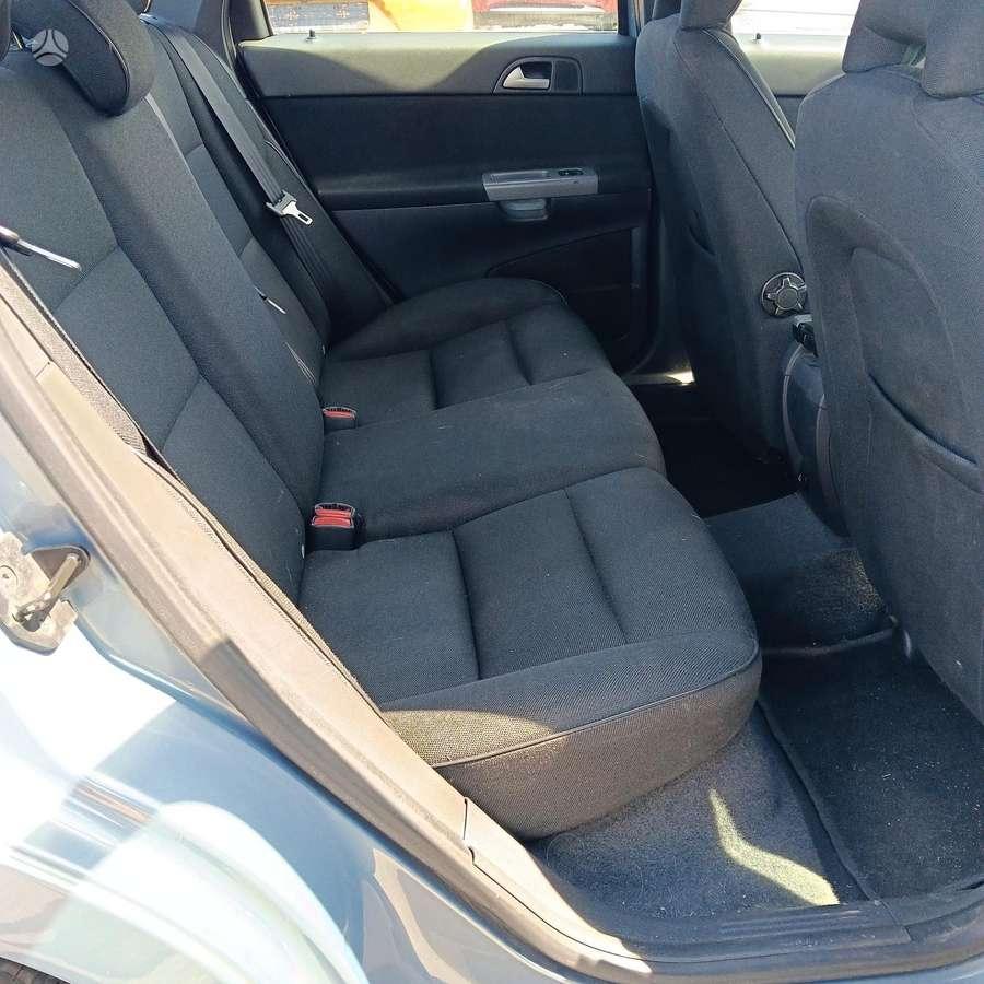 Blue Volvo S40 2010 in Kaunas, with an engine capacity of 0.00 L and mileage of 273 thousand km for 2550 €, photo 11 on AUTOMOTO.COM.LV