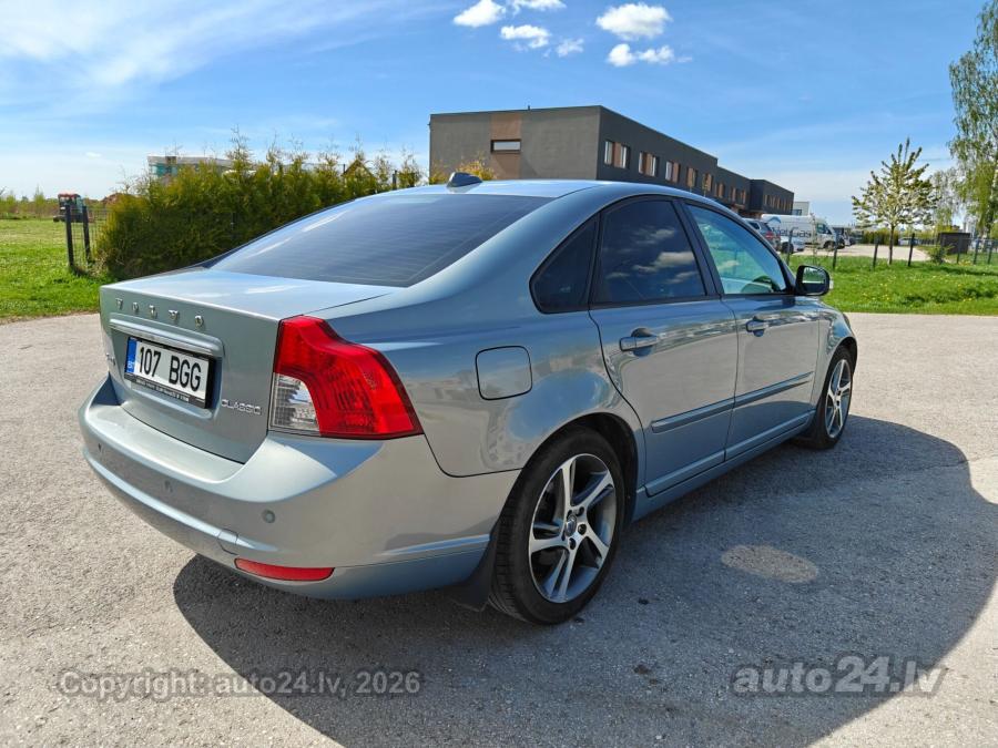 Blue Volvo S40 2012 in Tartu, with an engine capacity of 2.00 L and mileage of 177 thousand km for 3100 €, photo 6 on AUTOMOTO.COM.LV