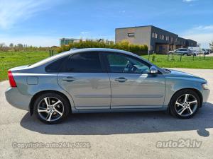 Blue Volvo S40 2012 in Tartu, with an engine capacity of 2.00 L and mileage of 177 thousand km for 3100 €, photo 7 on AUTOMOTO.COM.LV