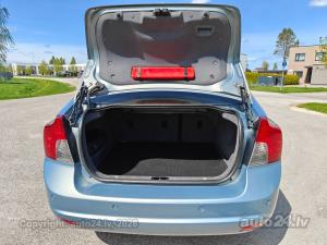 Blue Volvo S40 2012 in Tartu, with an engine capacity of 2.00 L and mileage of 177 thousand km for 3100 €, photo 12 on AUTOMOTO.COM.LV