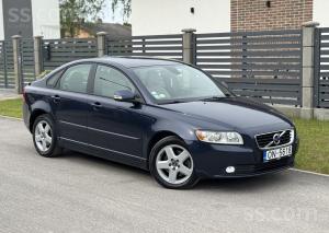 Zils Volvo S40 2012 Jelgava, ar dzinēja tilpumu 2.00 L un nobraukumu 281 tūkst. km par 5500 €, foto 5 vietnē AUTOMOTO.COM.LV