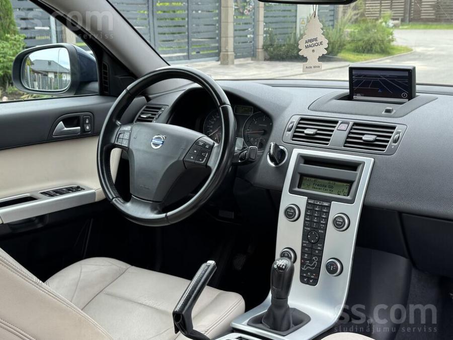 Zils Volvo S40 2012 Jelgava, ar dzinēja tilpumu 2.00 L un nobraukumu 281 tūkst. km par 5500 €, foto 14 vietnē AUTOMOTO.COM.LV
