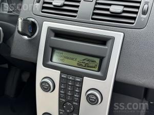 Zils Volvo S40 2012 Jelgava, ar dzinēja tilpumu 2.00 L un nobraukumu 281 tūkst. km par 5500 €, foto 18 vietnē AUTOMOTO.COM.LV