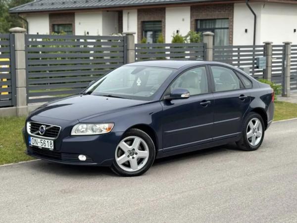 Zils Volvo S40 2012 Jelgava, ar dzinēja tilpumu 2.00 L un nobraukumu 281 tūkst. km par 5500 €, foto 1 vietnē AUTOMOTO.COM.LV